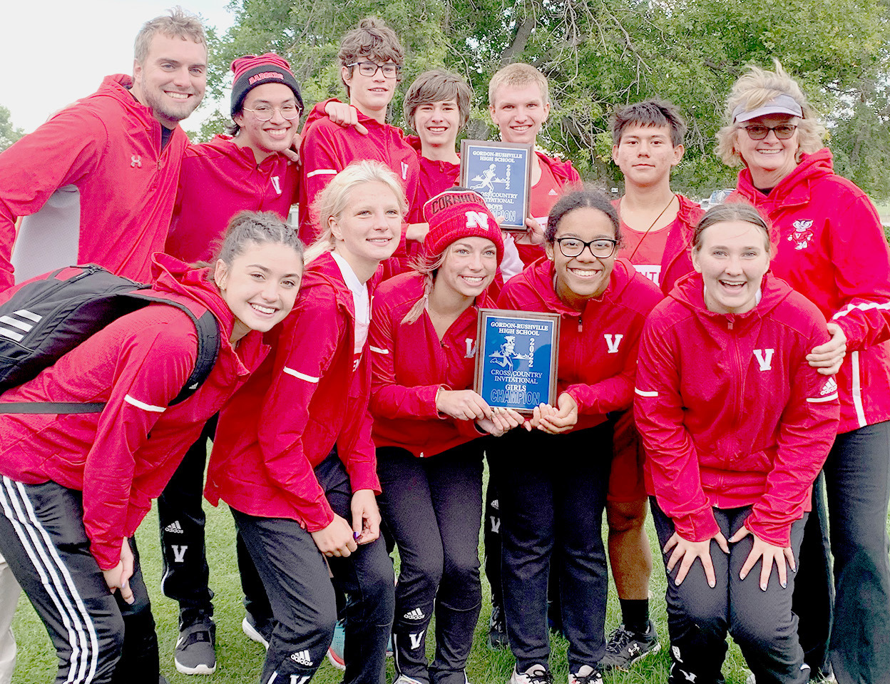 VHS and VMS XC teams competes in Gordon | Valentine Midland News